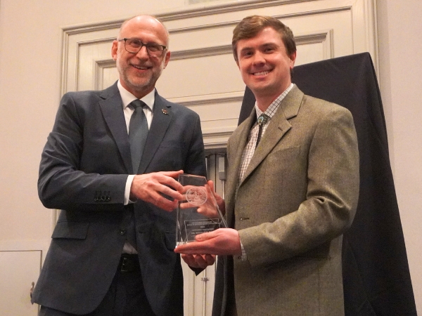 Bates named 2023 Outstanding Young Alumnus - School of Dentistry